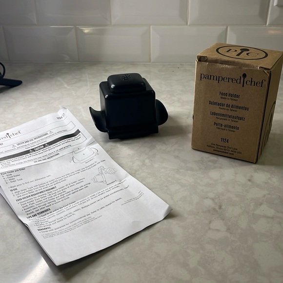 Pampered Chef | Kitchen | Pampered Chef Food Holder Nwot Holds Food ...